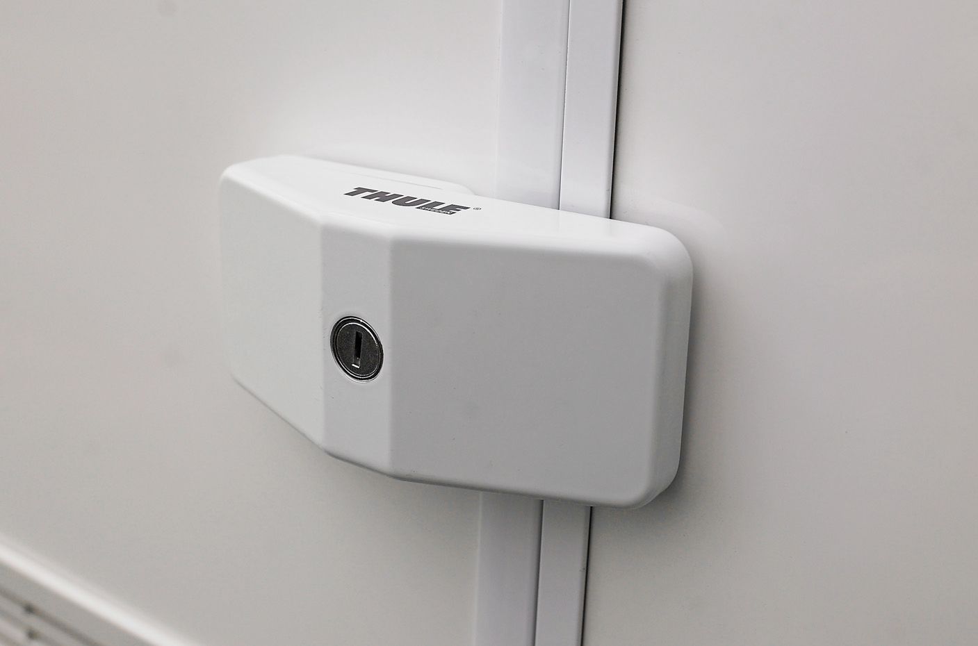 Van Lock Thule Revert Thule Van Slide Door Lock High Security - Goode ...