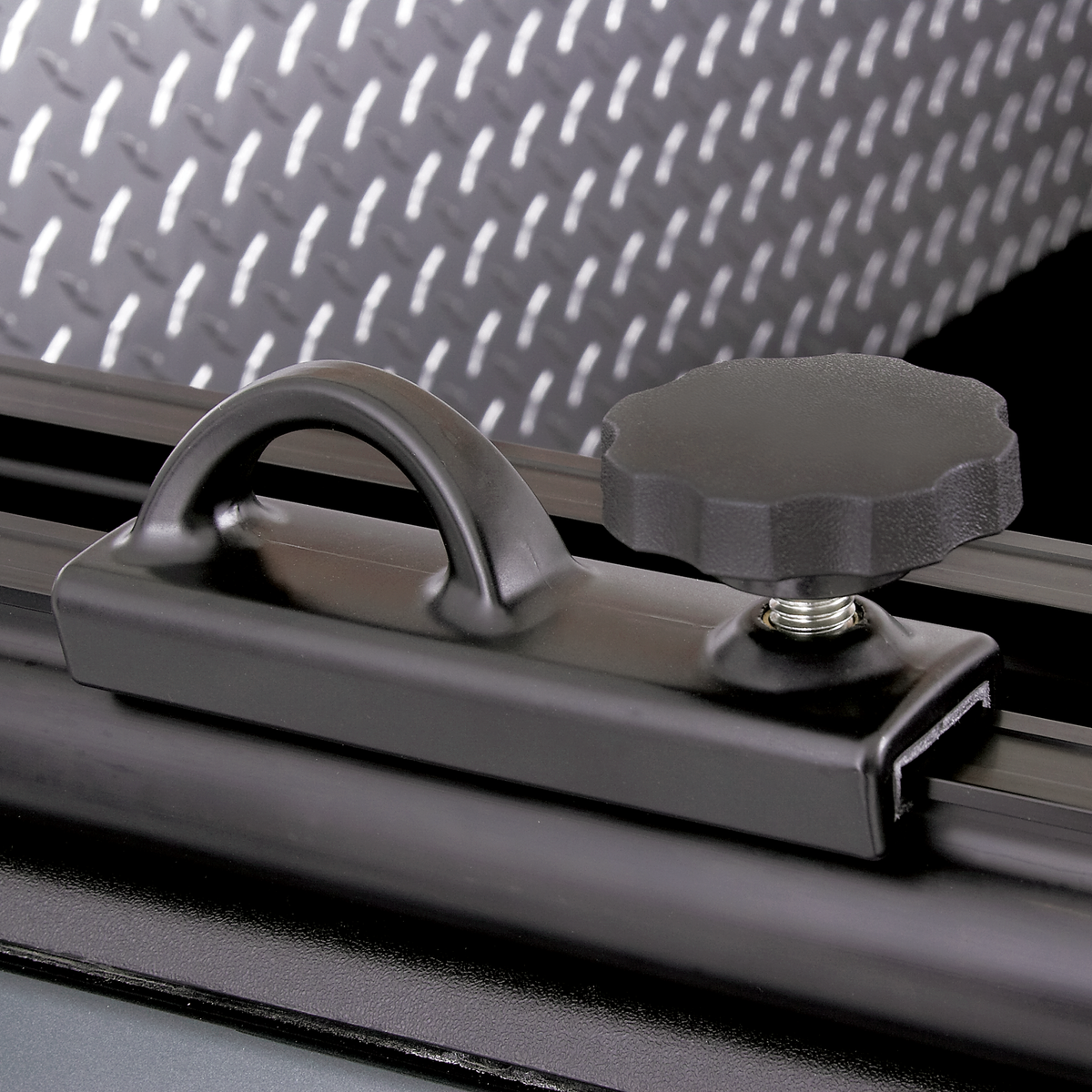 Thule TracRac Base Rail Tie-Downs | Thule | Uruguay