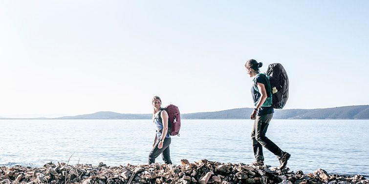 Hiking backpack | Thule | United Kingdom